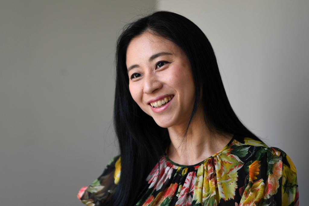 1ページ目 ついに三浦瑠麗氏の夫を逮捕 経営関与否定も「妻が有名人でビジネスに大きな信用」と業者 Aera Dot アエラドット