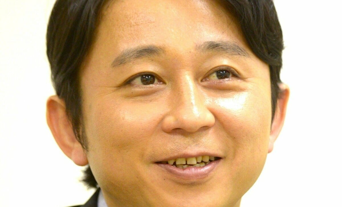 写真・図版(1枚目) フワちゃん暴言騒動でも注目された「有吉弘行」は大御所になりすぎた? 持ち味の毒舌に批判が増えたワケ〈淳×ジュニア×有吉